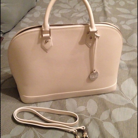 Poshmark Purses | semashow.com