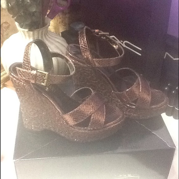Colin Stuart | Shoes | Colin Stuart Bronze Wedge Sandal | Poshmark
