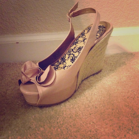 Shoes | Perfect Spring Wedge | Poshmark