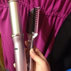 instyler on Poshmark