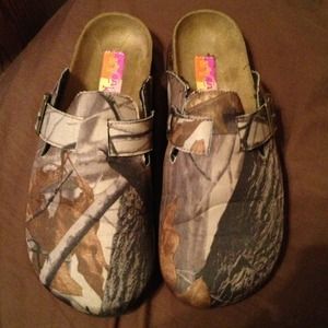 Sydney's Closet on Poshmark - @syd2020