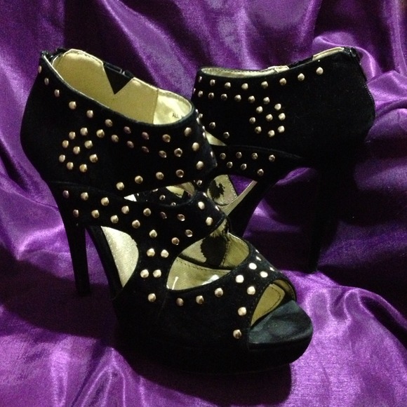 Forever 21 | Shoes | Soldgorgeous Studded Night Club Heels | Poshmark