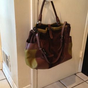 A's Closet on Poshmark - @agey21