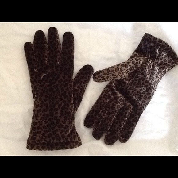 Cejon | Accessories | Sold Cejon Thinsulate Leopard Print Gloves | Poshmark