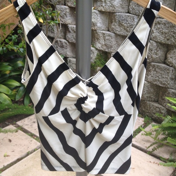 Sandra Angelozzi | Tops | Sexy Super Cure Black And White Top | Poshmark