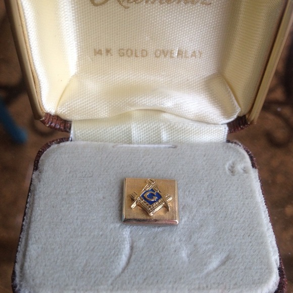 Jewelry | Vintage Freemason Pin | Poshmark