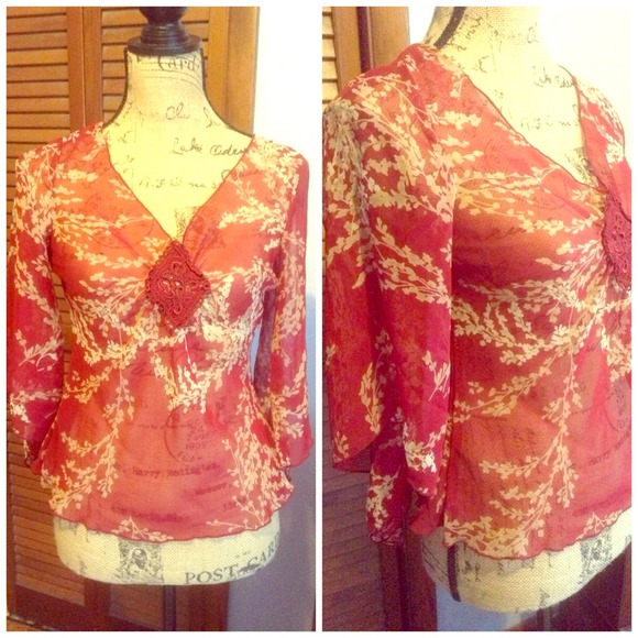 Tops | Soft Flowy Top In Summer Print | Poshmark