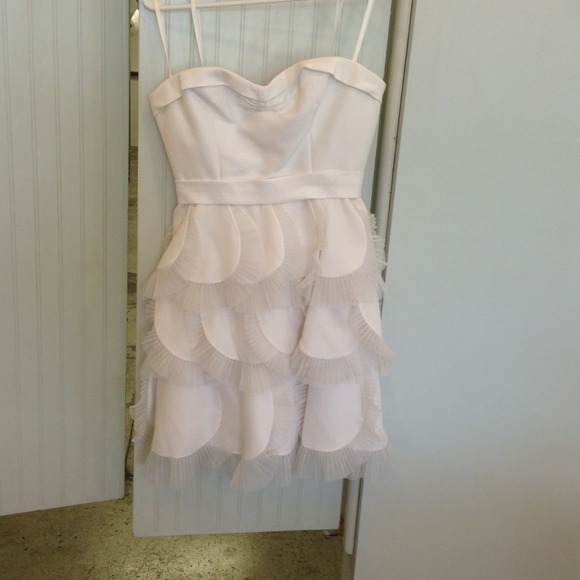 BCBGMaxAzria | Dresses | Bcbg Maxazria White Strapless Ruffle Dress ...