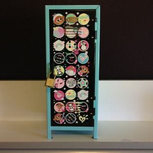 Danielle's Closet on Poshmark - @danielleseaman