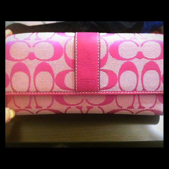 Coach Pink Wallets For Women | semashow.com