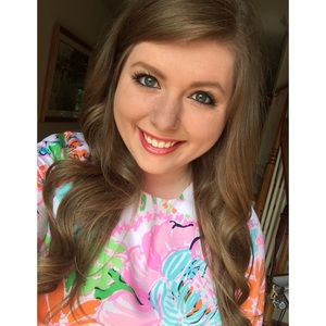 Julia's Closet on Poshmark - @juliadaily