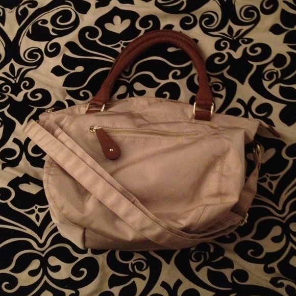 Bags | Cream Cross Body Purse | Poshmark