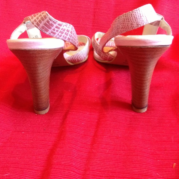 Shoes | Shoes Tag Says 75 But Fit Like A 7 | Poshmark