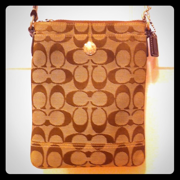 Coach | Bags | Coach Signature Swingpack | Poshmark