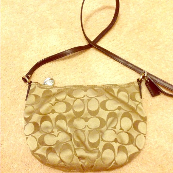 Coach | Bags | Coach Signature Crossbody Bag F44744 | Poshmark