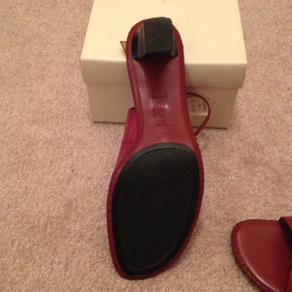 Liz Claiborne | Shoes | Liz Flex Sandals By Liz Clairborne | Poshmark