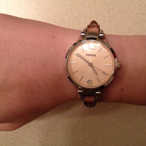 Fossil | Accessories | Vintage Fossil Timepiece | Poshmark