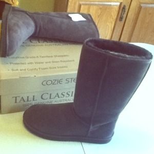 Cozie steps on Poshmark