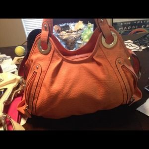 Stephanie's Closet on Poshmark - @taylosm