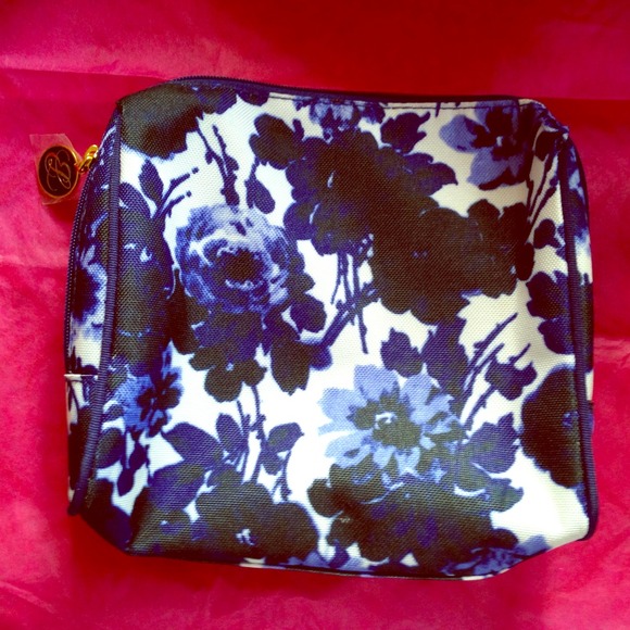 Estée Lauder | Bags | New Este Lauder Blue Floral Makeup Bag | Poshmark