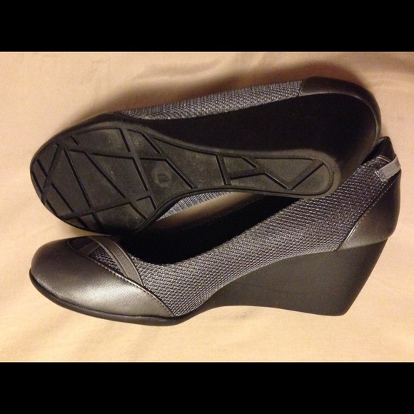 Shoes | Brand New Dexflex Wedge Size 1 | Poshmark