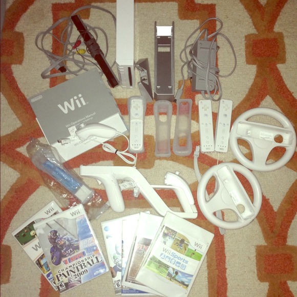 Nintendo | Other | White Wii Console Bundle | Poshmark