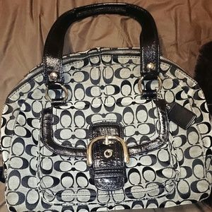 OK.0973628 Handbags on Poshmark