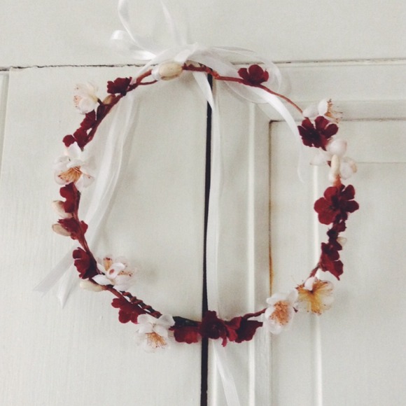 DEYZI | Accessories | Sold Delicate Flower Crown | Poshmark