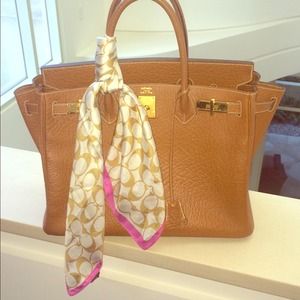 Coach Handbag Scarf | semashow.com