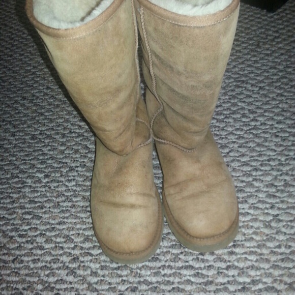 UGG | Shoes | Authentic Rare Colored Uggs | Poshmark