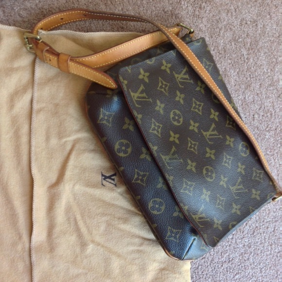 Louis Vuitton | Bags | Louis Vuitton Authentic Handbag | Poshmark