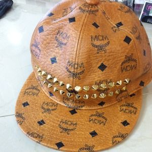 mcm Accessories - Mcm hat
