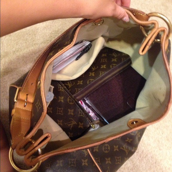 Louis Vuitton Galliera Gm Dimensions Explained | semashow.com