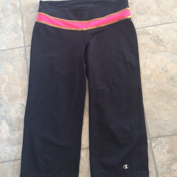Champion | Pants & Jumpsuits | Champion Powertrain Work Out Capris ...