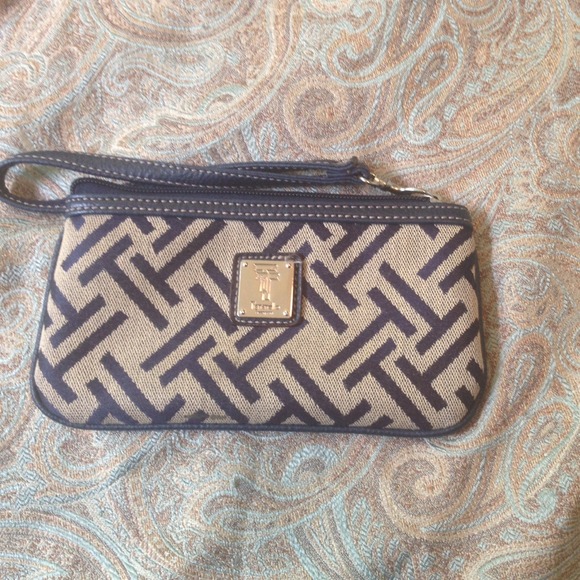 Tignanello | Bags | Tignanello Wrist Wallet | Poshmark