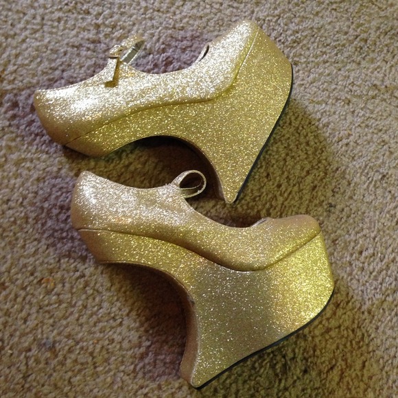 Bumper | Shoes | 97s Gold Platforms | Poshmark