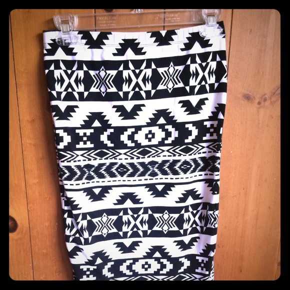 Express | Skirts | Black White Aztec Print Midi Skirt | Poshmark