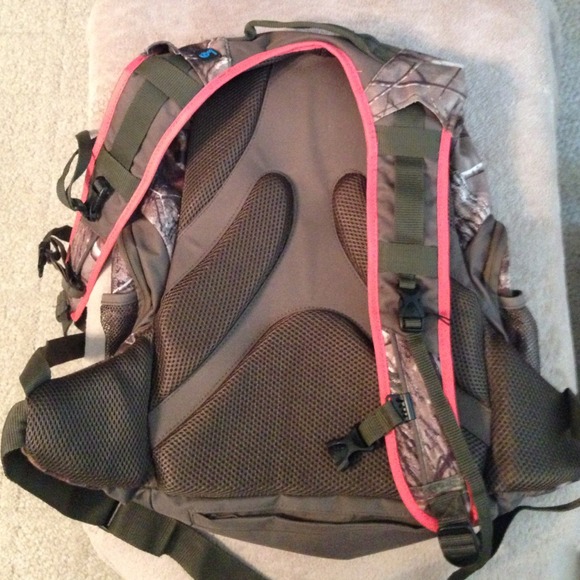 Game Winner | Bags | Brand New Game Winner Girls Camo Backpack | Poshmark