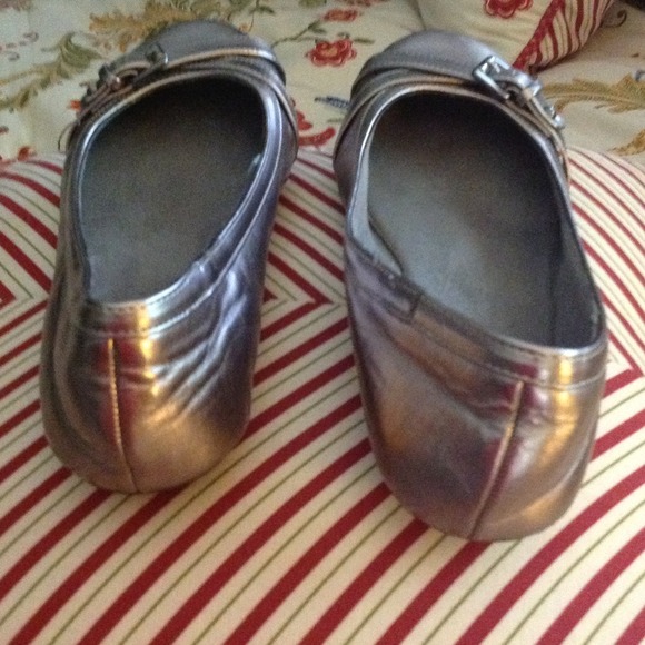 Falls Creek | Shoes | Pewter Colored Flats | Poshmark