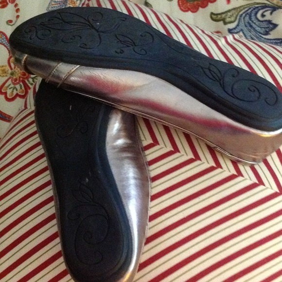 Falls Creek | Shoes | Pewter Colored Flats | Poshmark