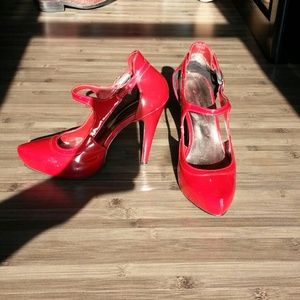 80% off andrea Shoes - Beautiful Andrea heels from S's closet on Poshmark