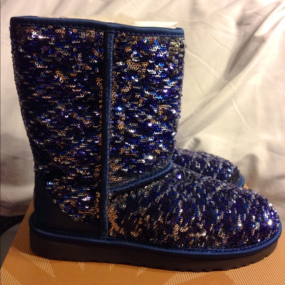 UGG - UGG Classic Short Blue Sparkle boots, size 7 from Leanna's closet ...