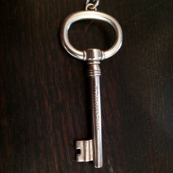 Tiffany & Co. | Jewelry | Tiffany Co Extra Large Oval Key | Poshmark