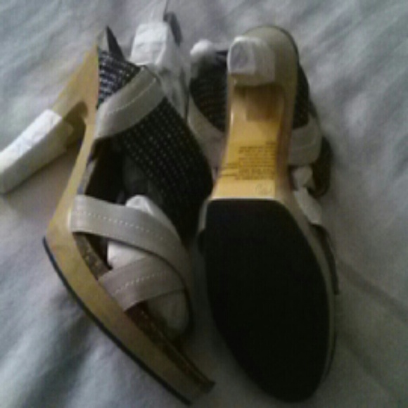 Avon | Shoes | Chic Woven Heel Sandals | Poshmark