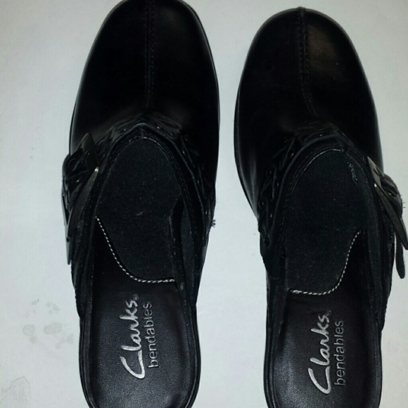 Clarks | Shoes | Women Clarks Bendables All Black Sandals | Poshmark