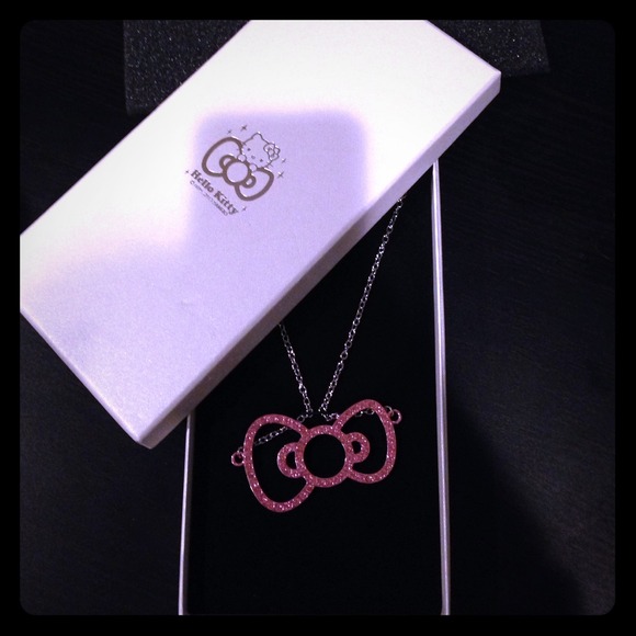 Hello Kitty | Jewelry | Sanrio Hello Kitty Bow Necklace | Poshmark