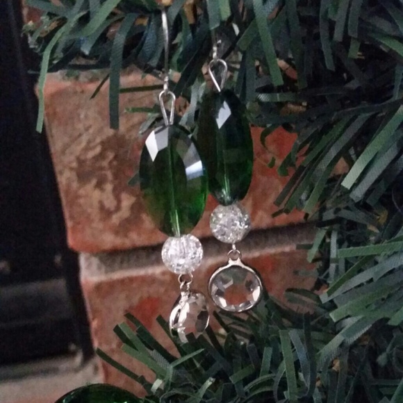 Jewelry | Emerald Green Colored Glass Drop Earrings | Poshmark