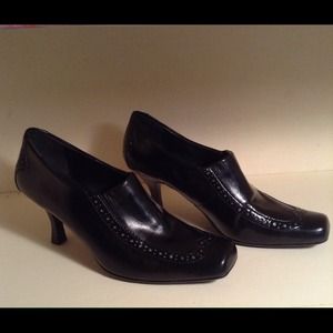 Etienne Aigner vintage shoes on Poshmark