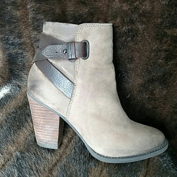 Aldo | Shoes | Aldo Neutral Ankle Bootie | Poshmark