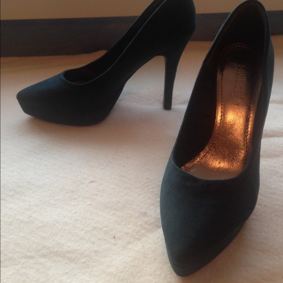 Divided | Shoes | Divided Green Suede Pumps | Poshmark